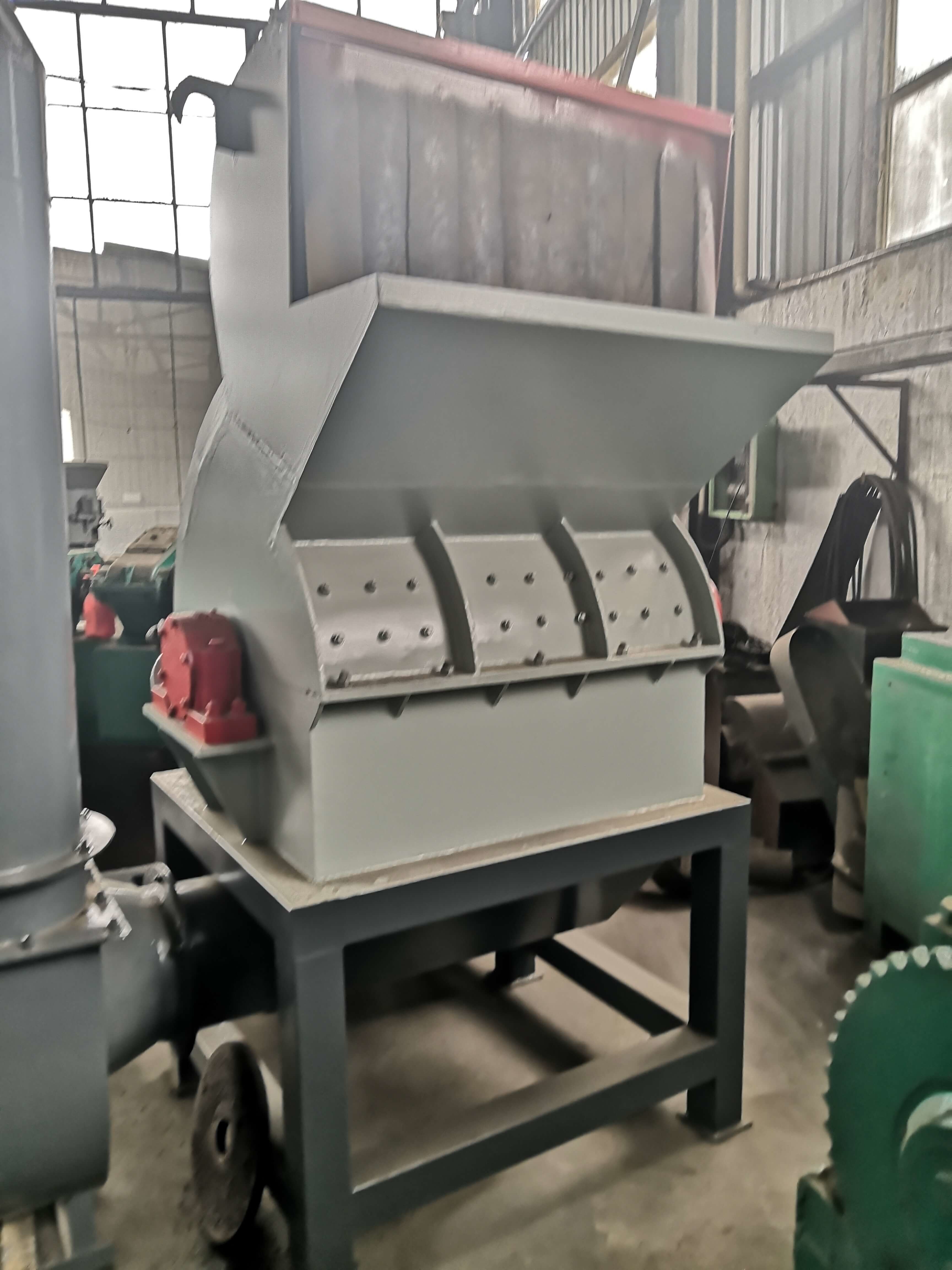 12 TPH Big Capacity Wood Crusher Hammer Mill Pallet Shredder Wood Chip ...